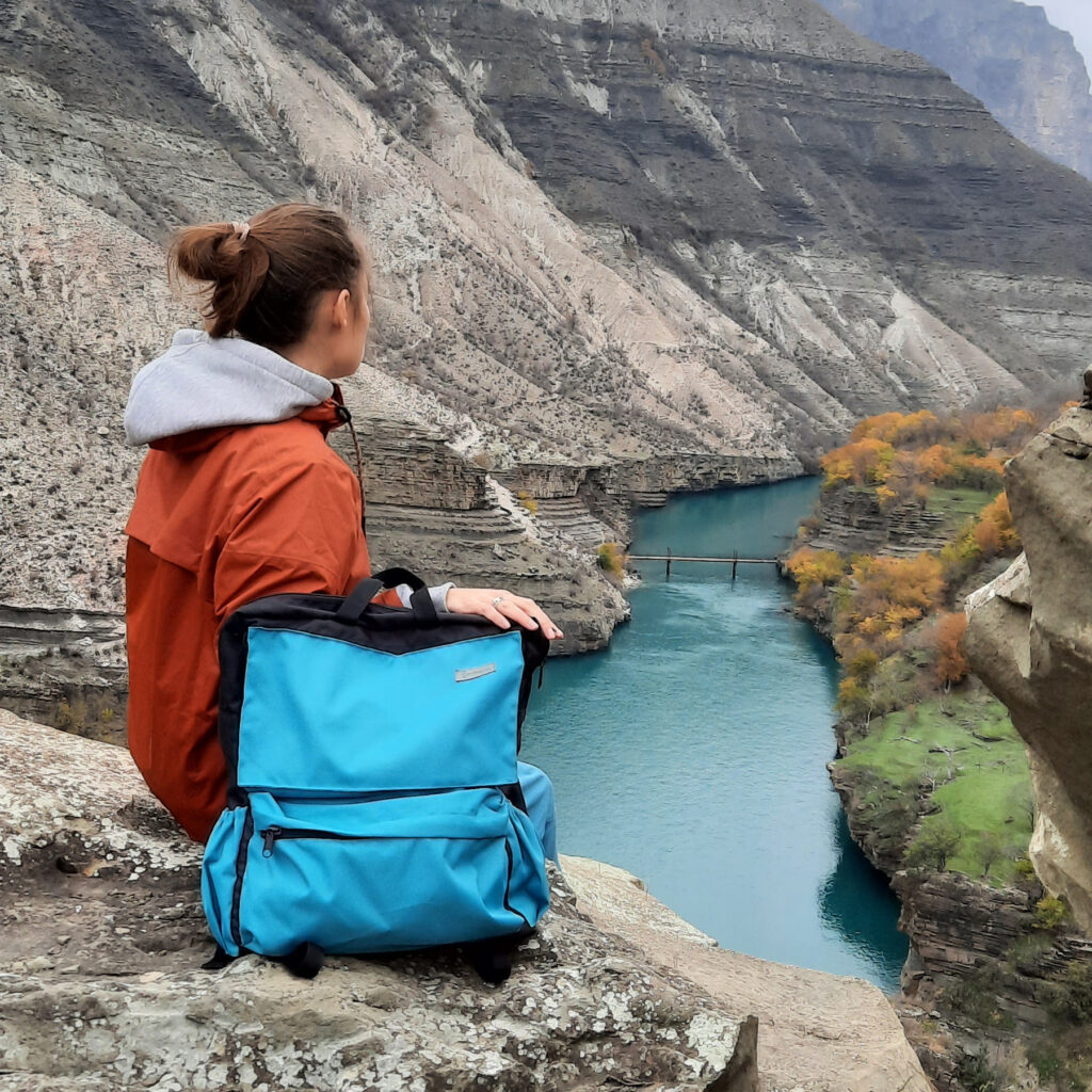 Plein air backpack. Small – art-lifehack